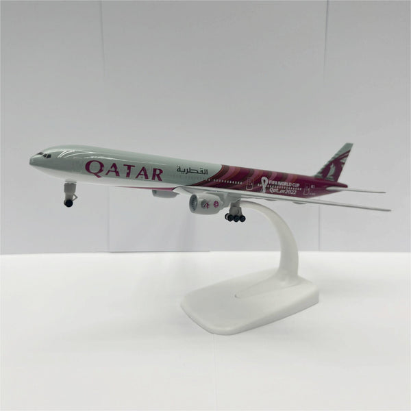 Qantar 777-300er 20CM MODEL - Flight Experience Melbourne